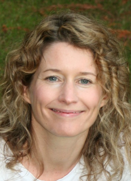 about me – Ele Fountain